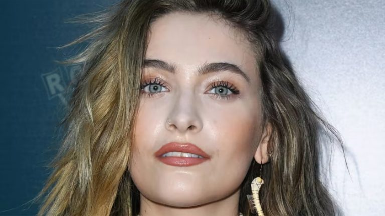 Paris Jackson se convierte en la imagen de bikinis Skims - Oro Solo ...